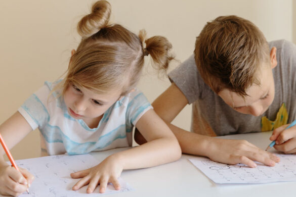 Kindergarten Lined Paper Free Printable {Sky Line, Plane Line, Grass ...